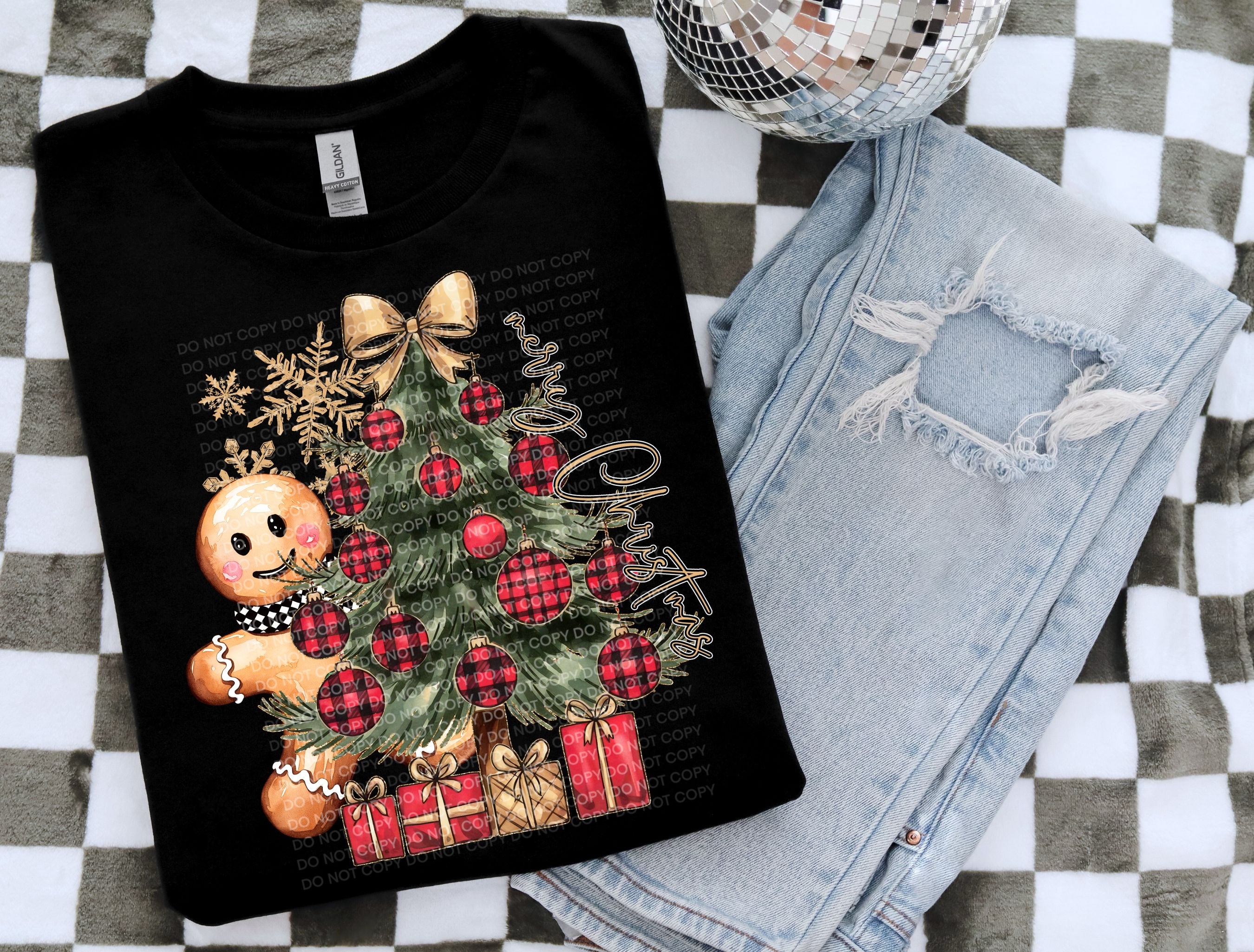 Merry Christmas Gingerbread Peeking Behind Tree & Gifts TRANSFER SCG N ...