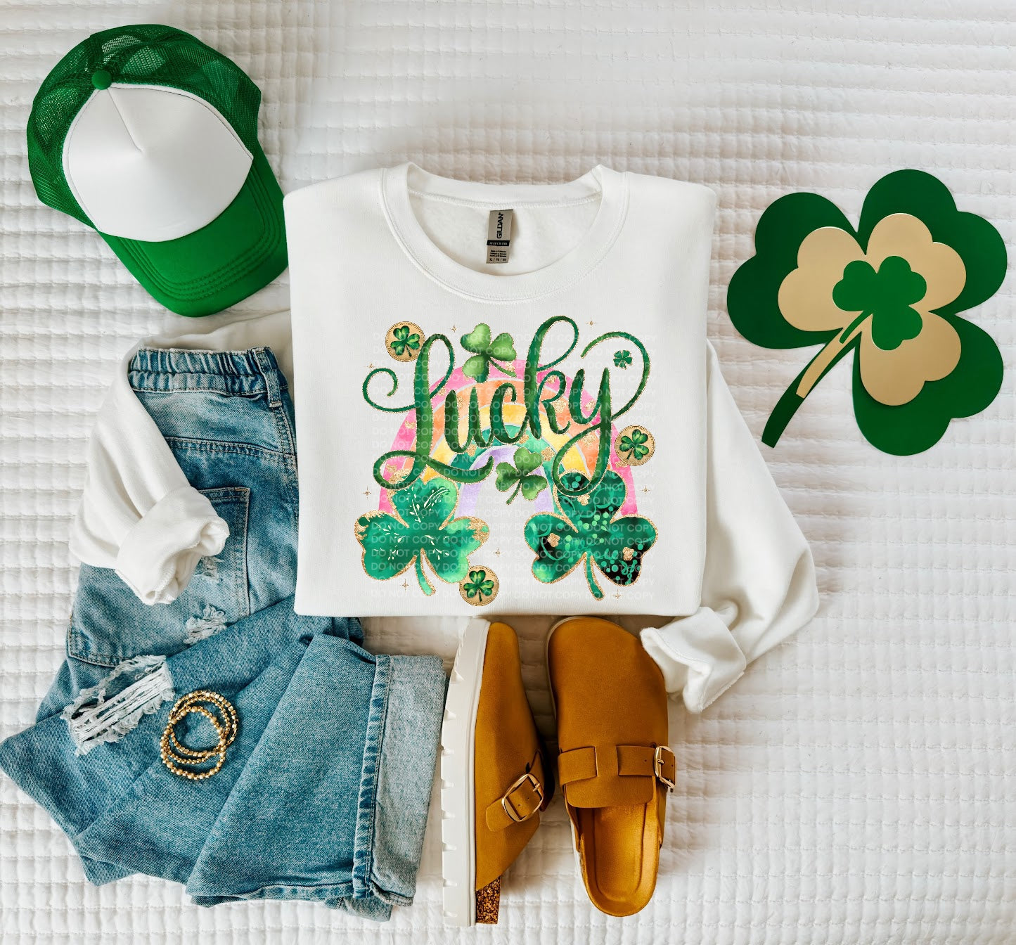 Lucky Script On Rainbow With Faux Glitter Shamrocks TRANSFER SCG JAN 2 ...